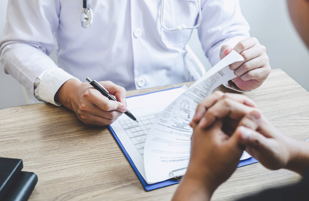 Prevalence of comorbid conditions in patients with vs without HIV ...